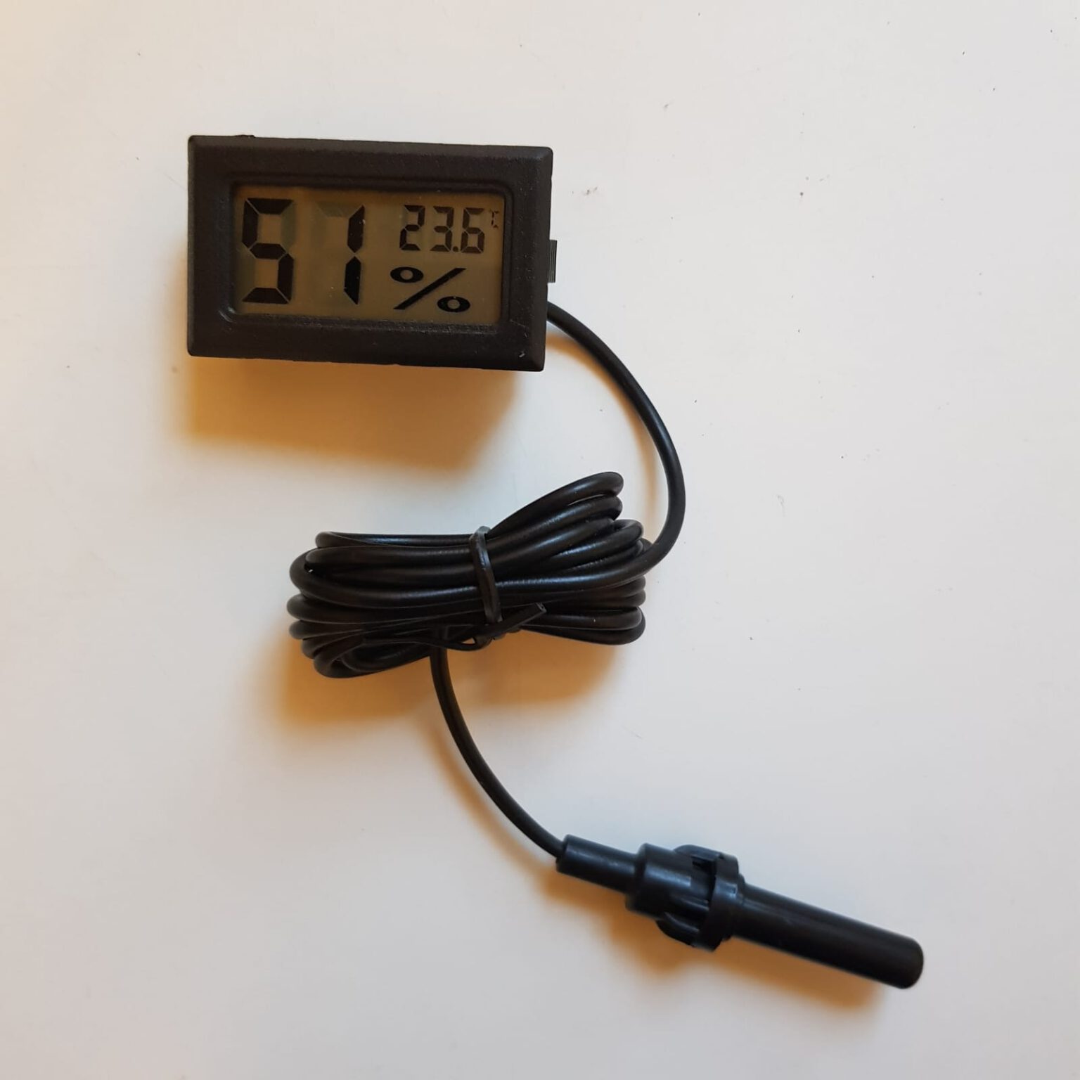 Digital thermometer/hydrometer external sensor. – Fatbob's Exotics